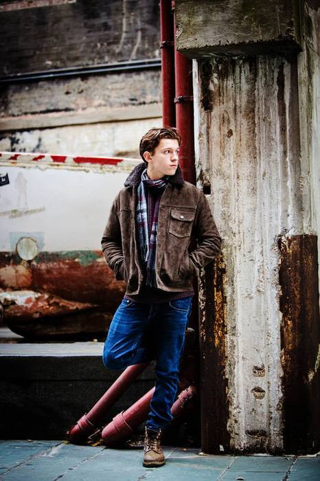 Session 08 - 002 - Totally Tom Holland